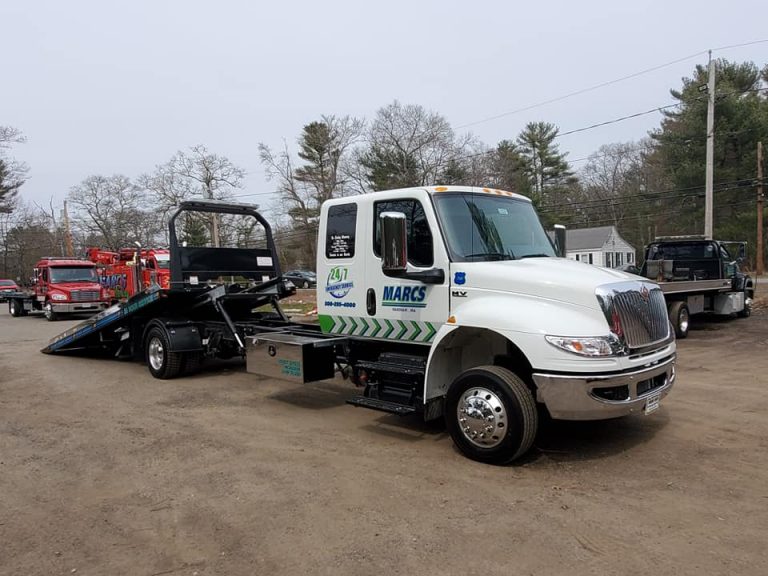 Home | Marc's Auto Service | Roadside Assistance | Plymouth County